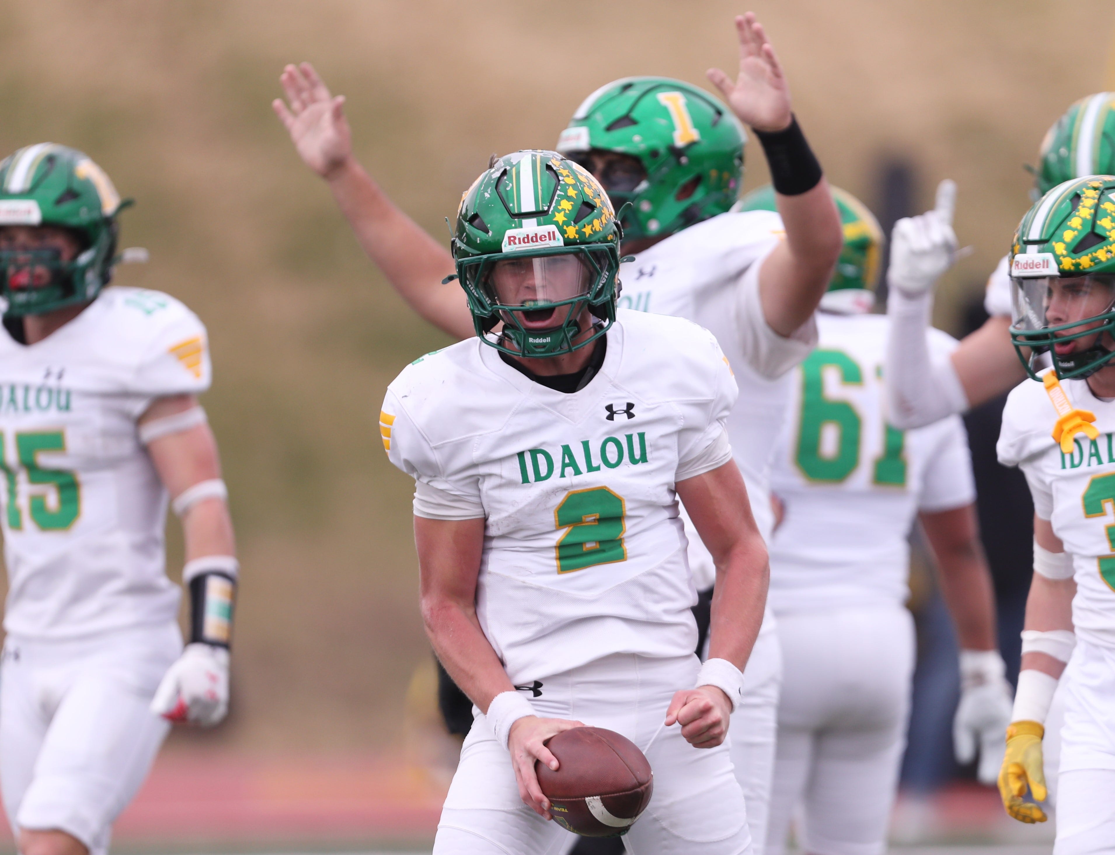 Idalou football holds off Canadian to break through to region final