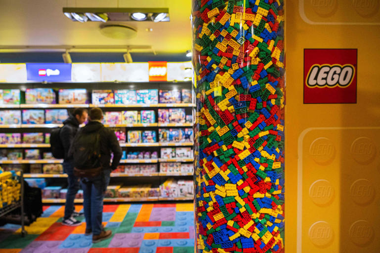 Lego's 2025 advent calendar is here. See price, accessories, details.