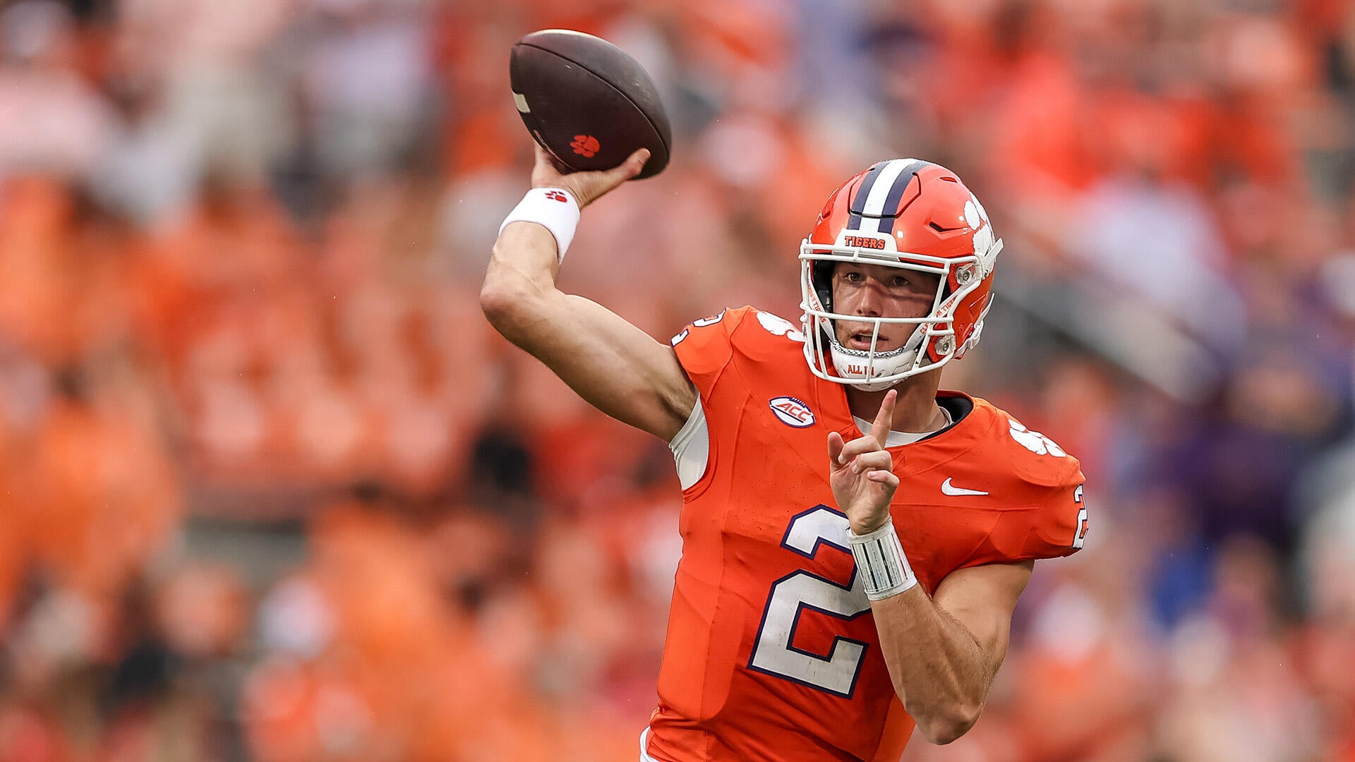 Clemson vs. South Carolina prediction, odds, line, time: 2025 Palmetto ...