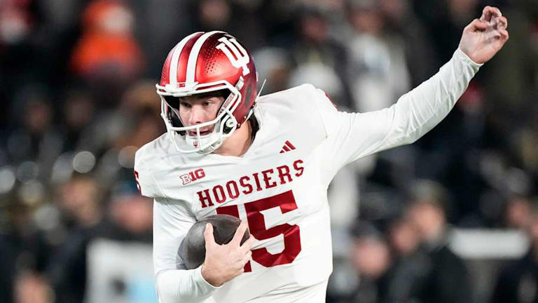 Indiana jumps Ohio State to No. 1 in new college football rankings
