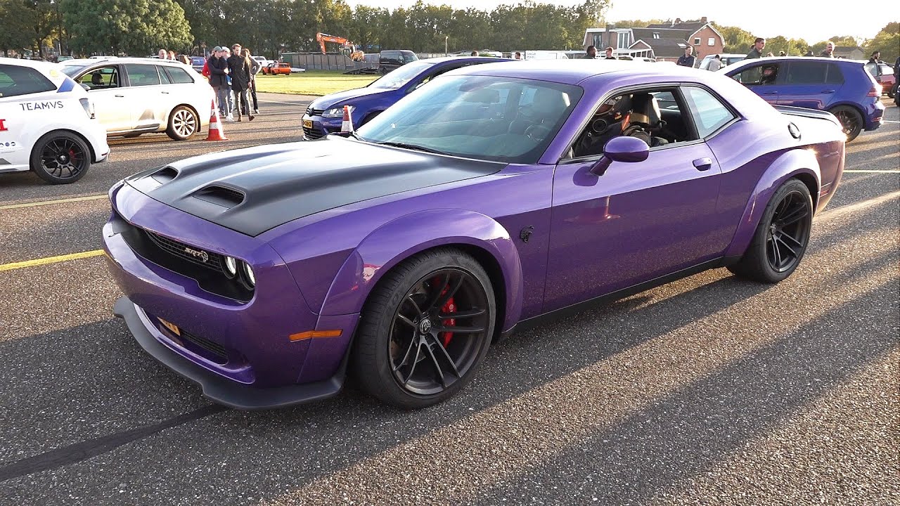 Hellcat x Polo GTI – Uma Corrida David contra Golias!