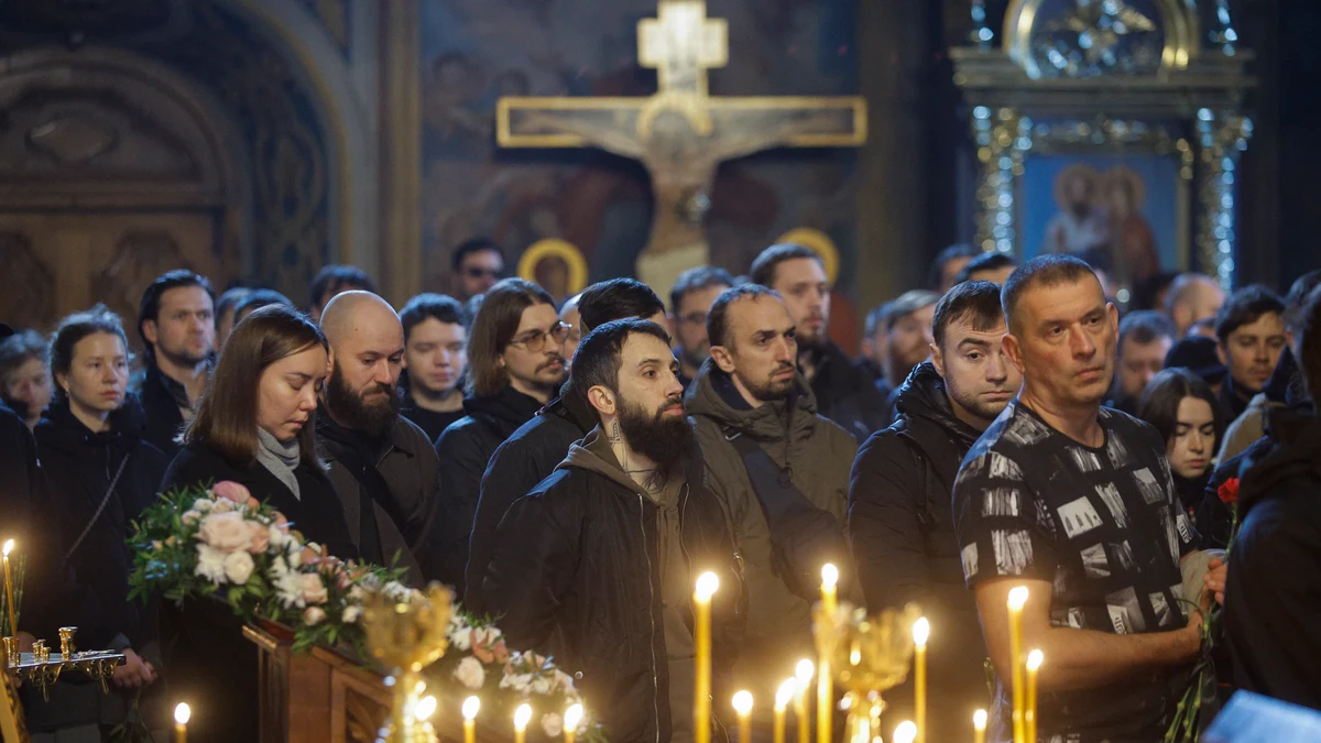 Medio millón de personas se quedan sin electricidad en Kiev tras un ...