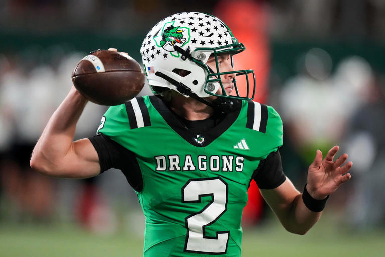 Southlake Carroll stars steal the show in rain-delayed playoff win over ...