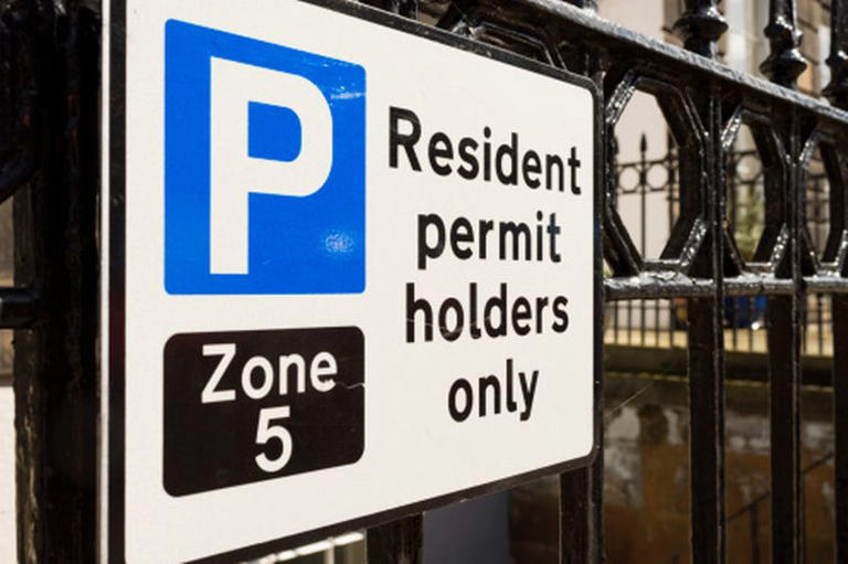 Concerns raised for Glasgow night workers over proposed parking zones