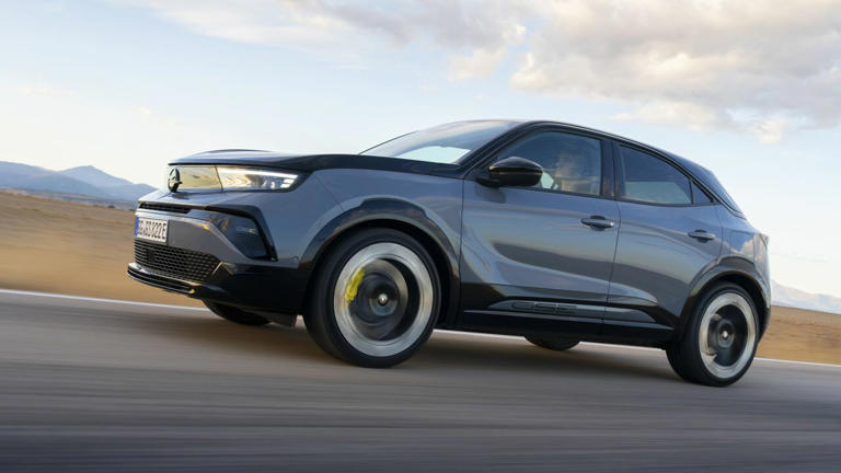 Opel rilucida la griffe Gse, Mokka elettrica accelera. La sigla ...