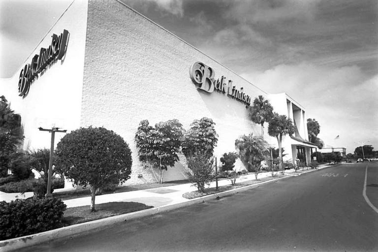 Belk opening new Florida store. Whatever happened to Belk-Lindsey?