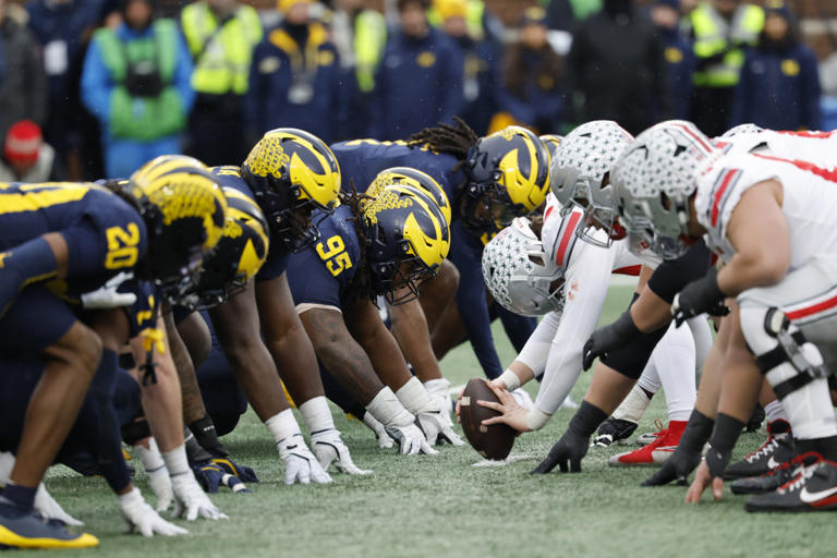 Sudden Weather Change Hits Michigan vs. Ohio State Game