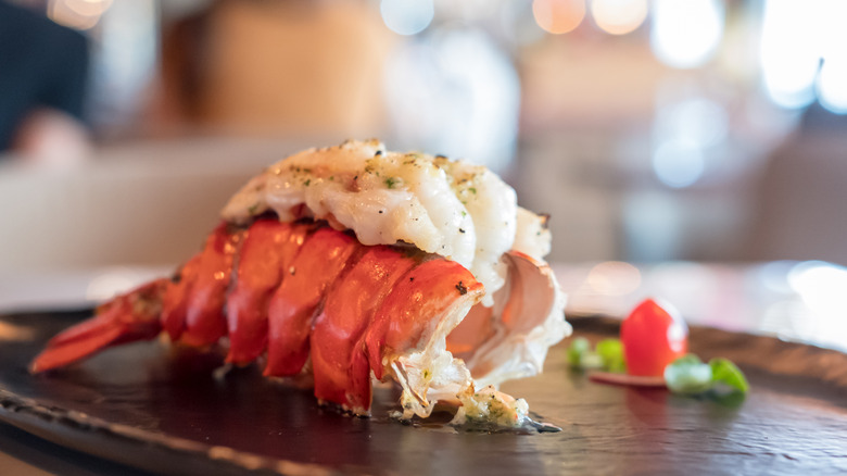 Here's How To Spot Fake Lobster At A Restaurant