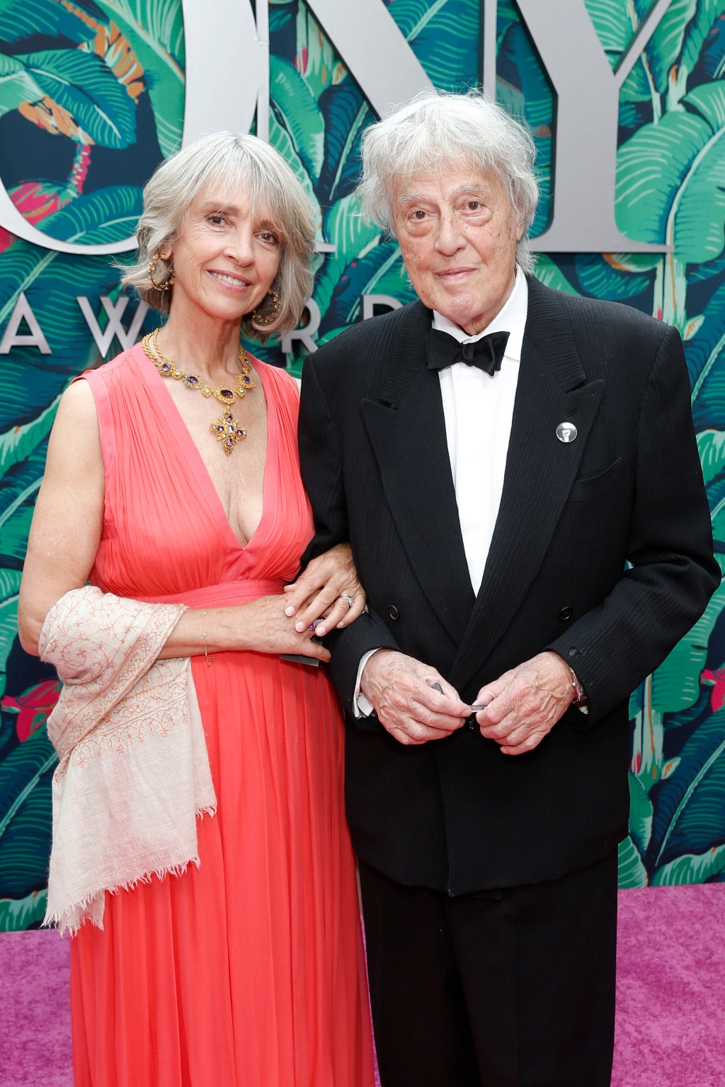 Sir Tom Stoppard dead at 88: Legendary playwright won 5 Tony Awards and ...