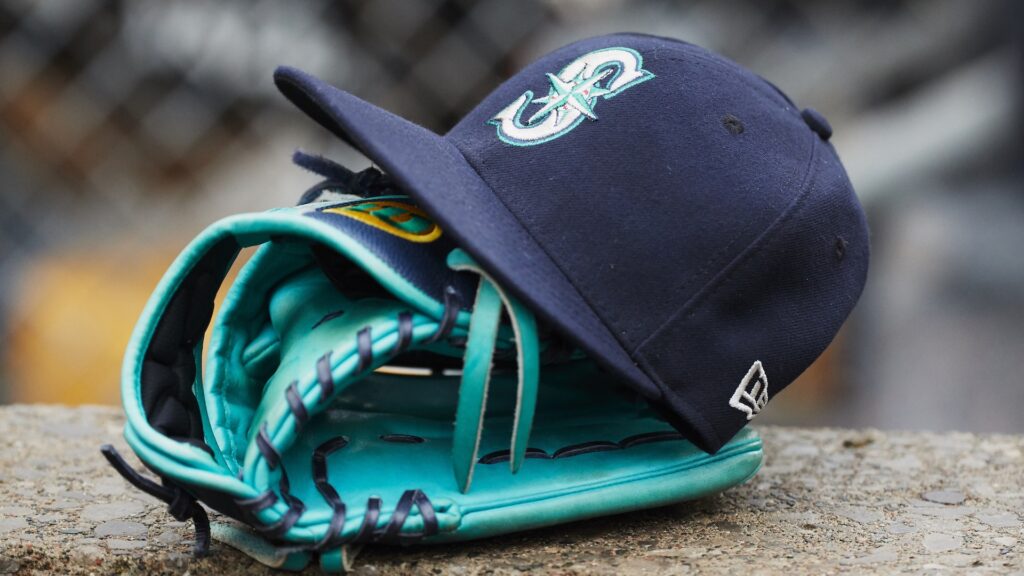 Mariners reportedly finalizing trade for coveted Red Sox target