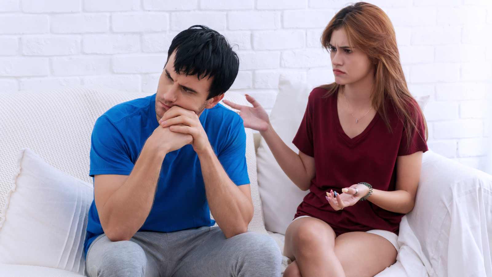 11 Phrases Your Wife Might Say if She's Likely Not a Very Good Person