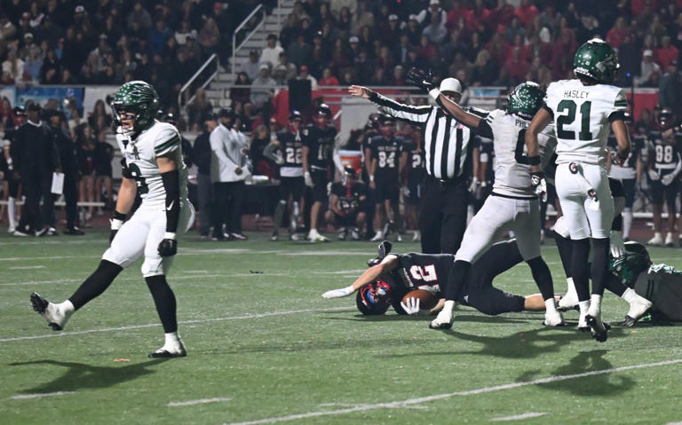 Unbeaten Pacifica earns back-to-back CIF-SS football titles