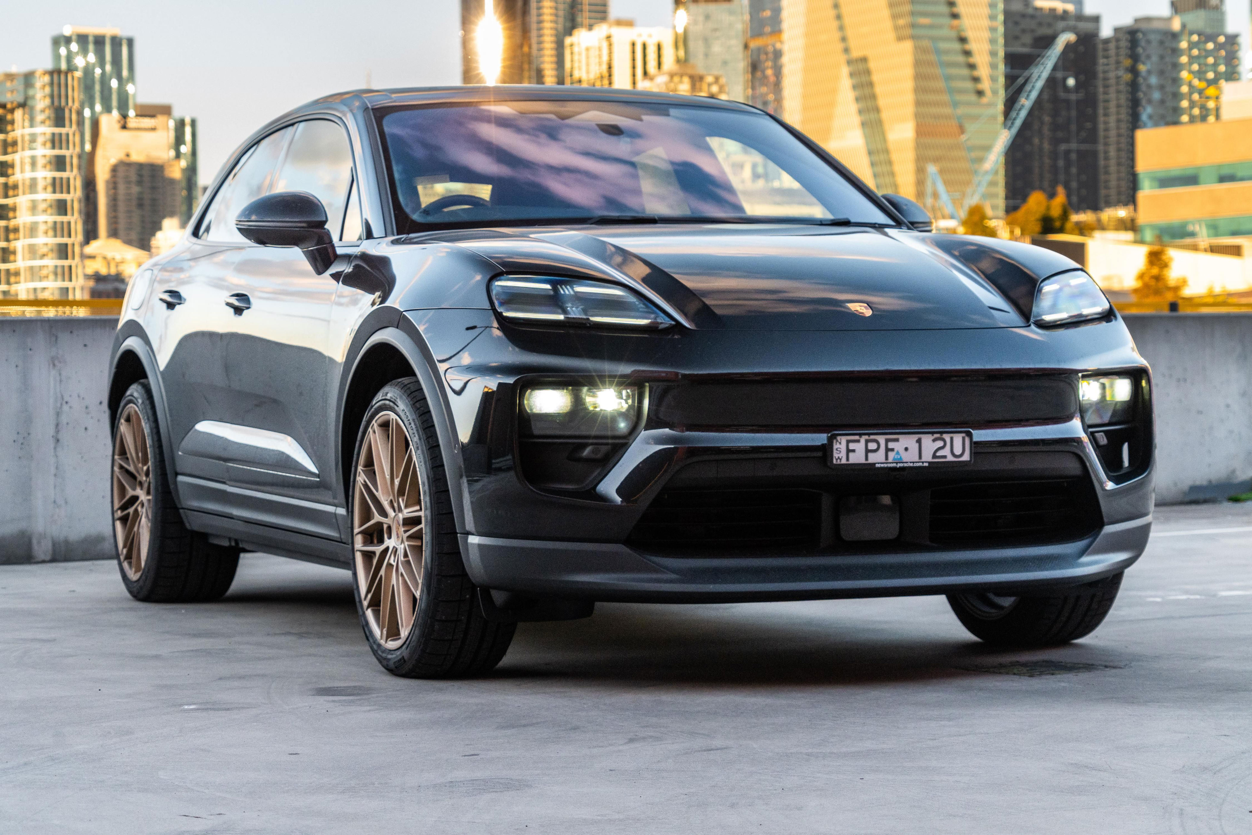 Porsche admits mistake on electric-only strategy – report