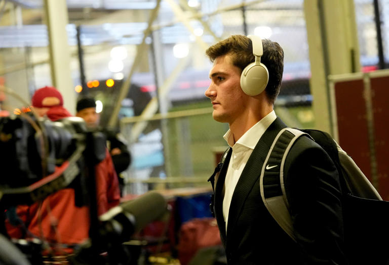 Alabama football keeps CFP hopes alive with Iron Bowl win vs Auburn