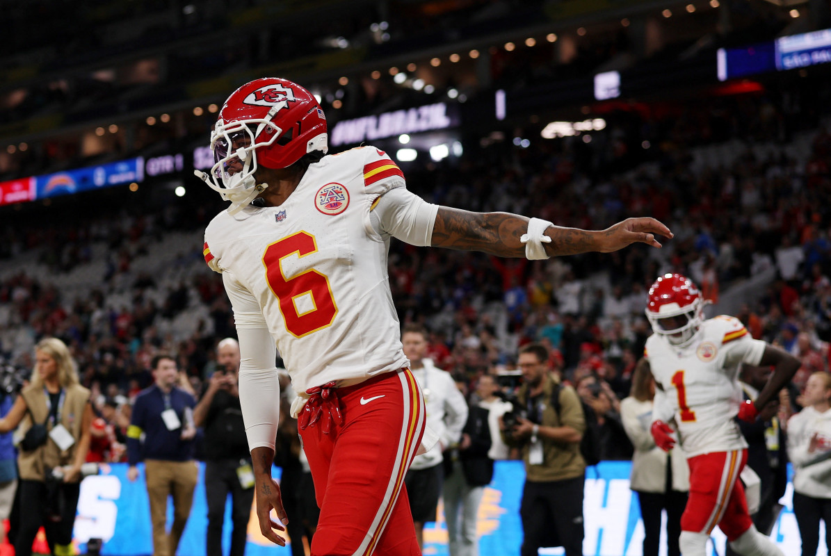 Chiefs get welcome injury news after Week 13 Thanksgiving loss to ...