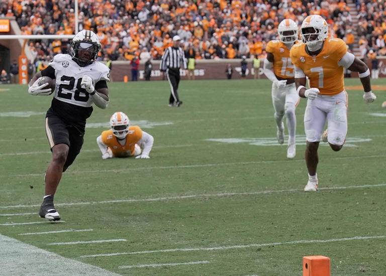Vanderbilt left out of College Football Playoff despite 10-2 record