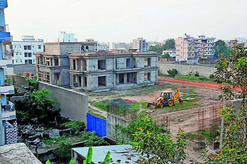 Amid bungalow row, Lalu family likely to shift to Mahuabagh home