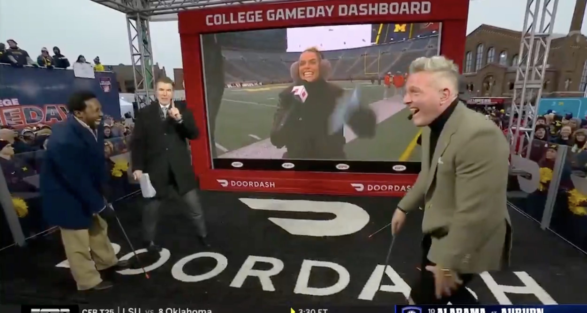 ESPN reporter curses on live TV