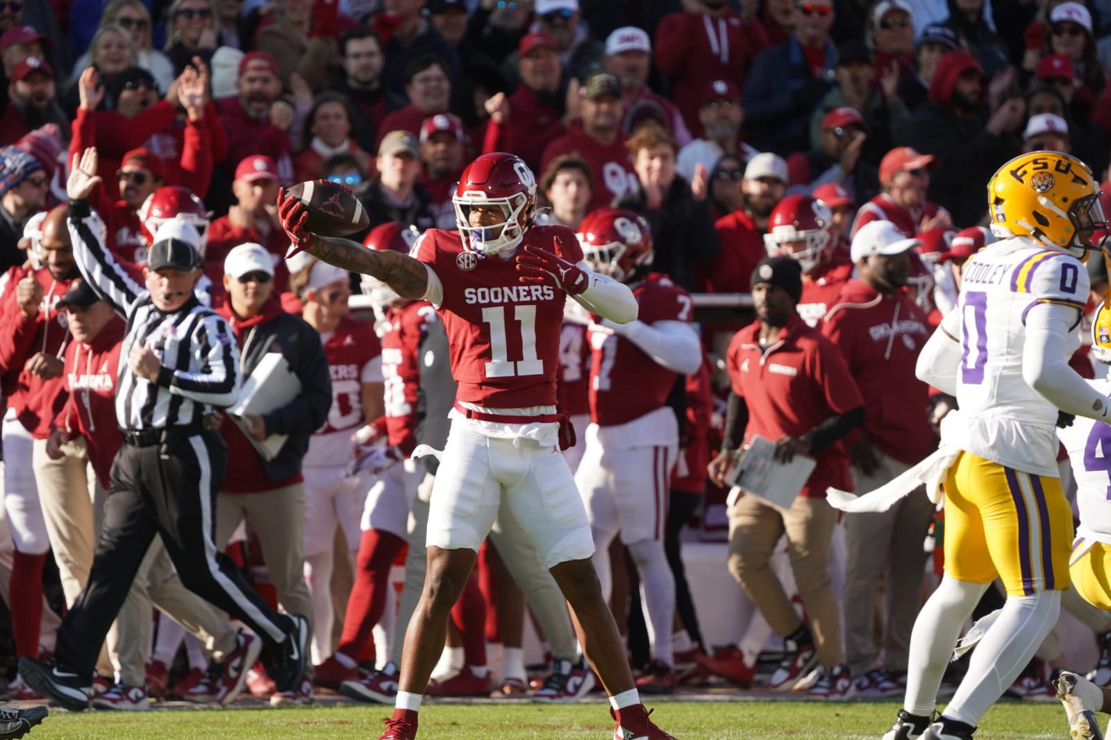 Halftime Huddle: OU, LSU tied at 3-3