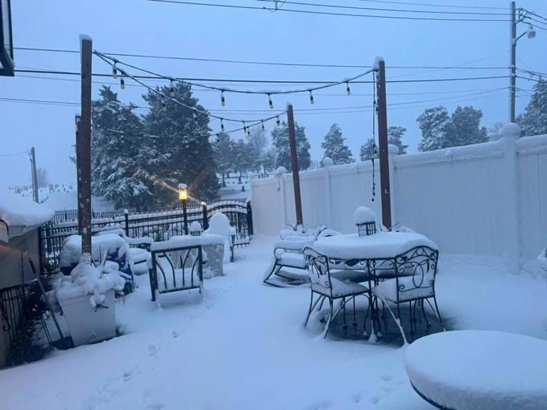 How much snow did Greater St. Louis see on Saturday?