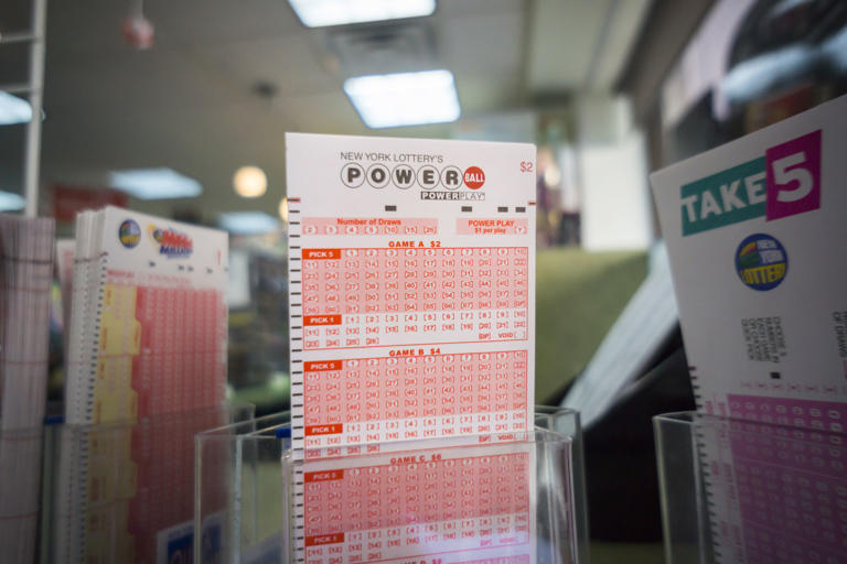 Powerball Jackpot balloons to whopping $719M — here’s when to hear the ...