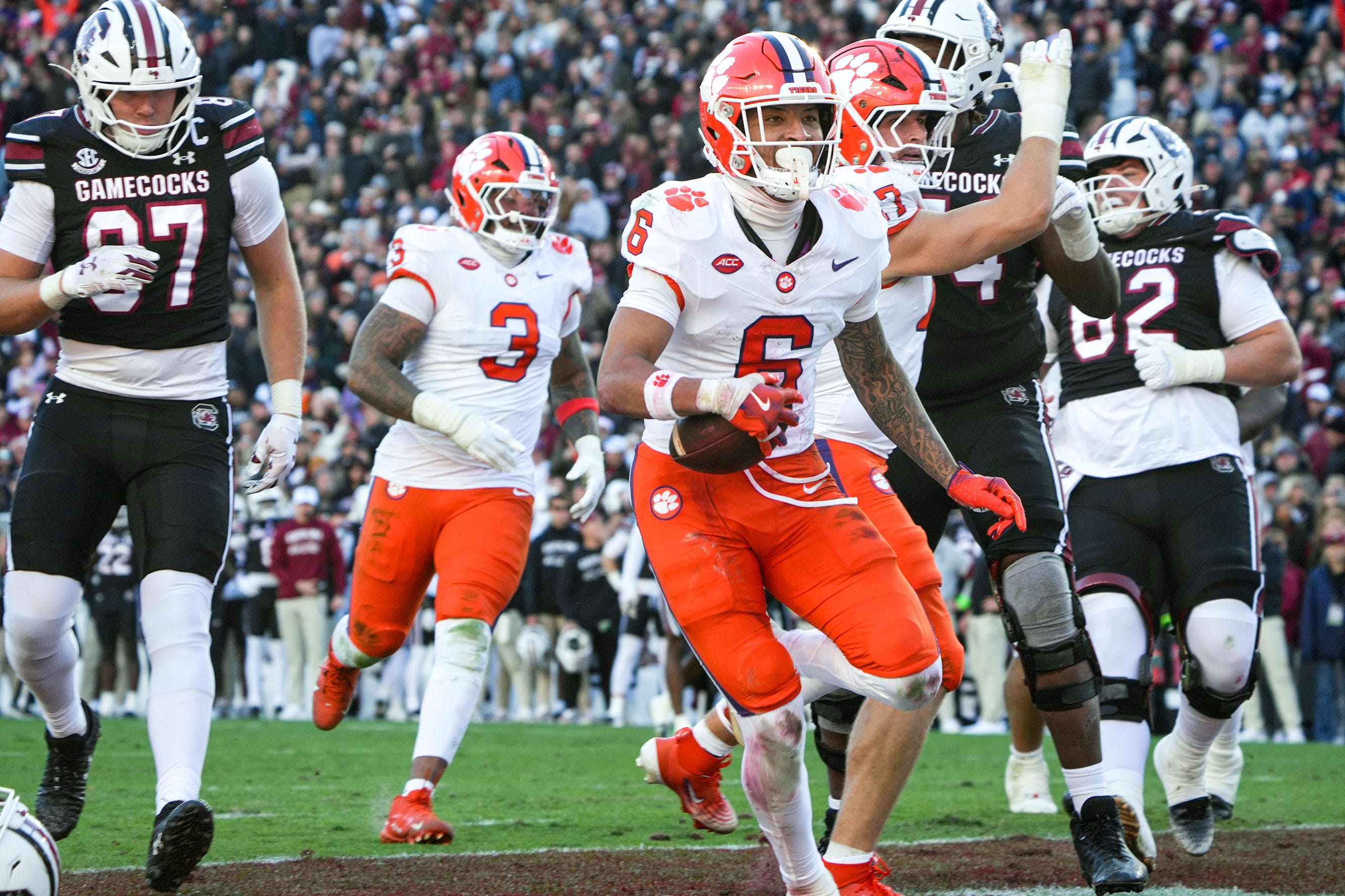 How Clemson football made sure South Carolina's LaNorris Sellers didn't ...