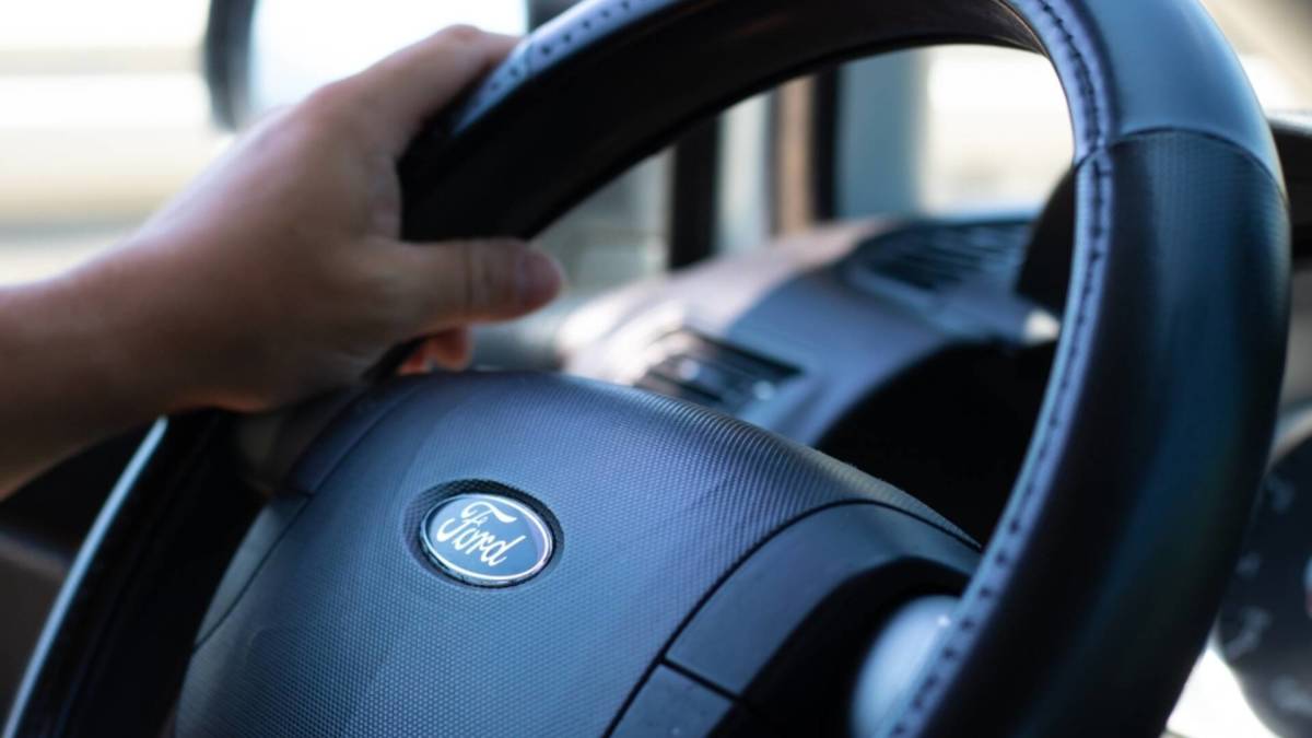 Ford: A 4.2% dividend stock trading at 52-week highs