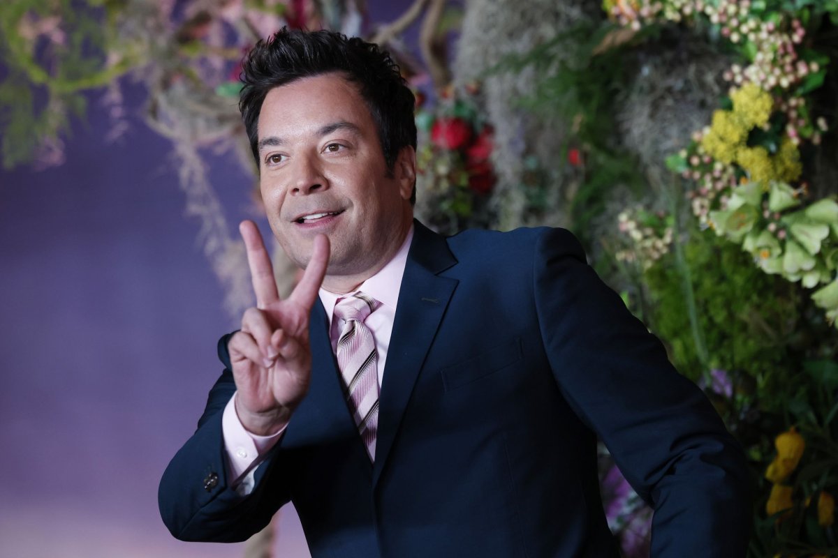Watch: Jimmy Fallon, Carter Faith team up for 'Ugly Sweater' holiday song