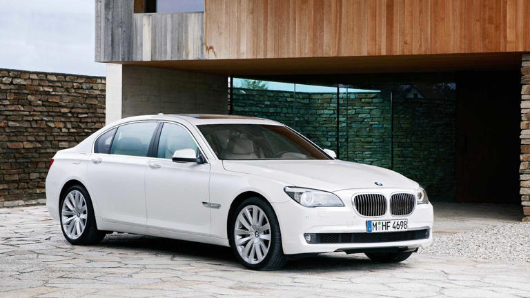 A Brand-New Honda, Or An 11-Year-Old V12-Powered BMW Flagship? The Pros ...