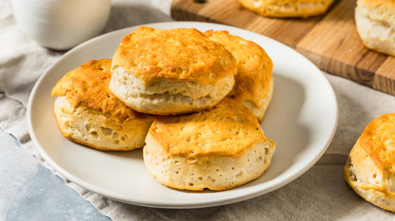 Easy Homemade 'Hot Pockets' Start With A Can Of Biscuit Dough