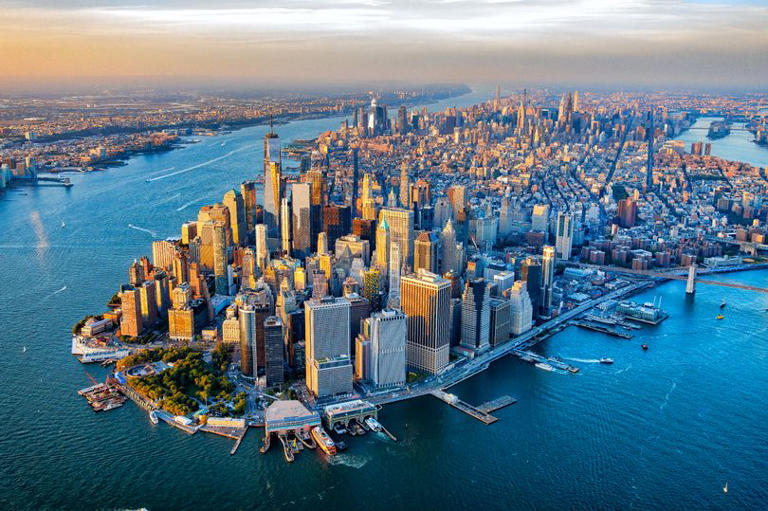 One New York resident moves from the state every 2 minutes, new study finds