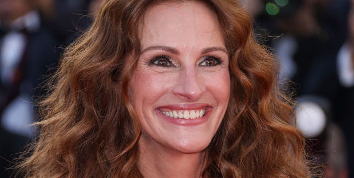 Embrace Your Naturally Curly Hair With These Stylish Hairdos
