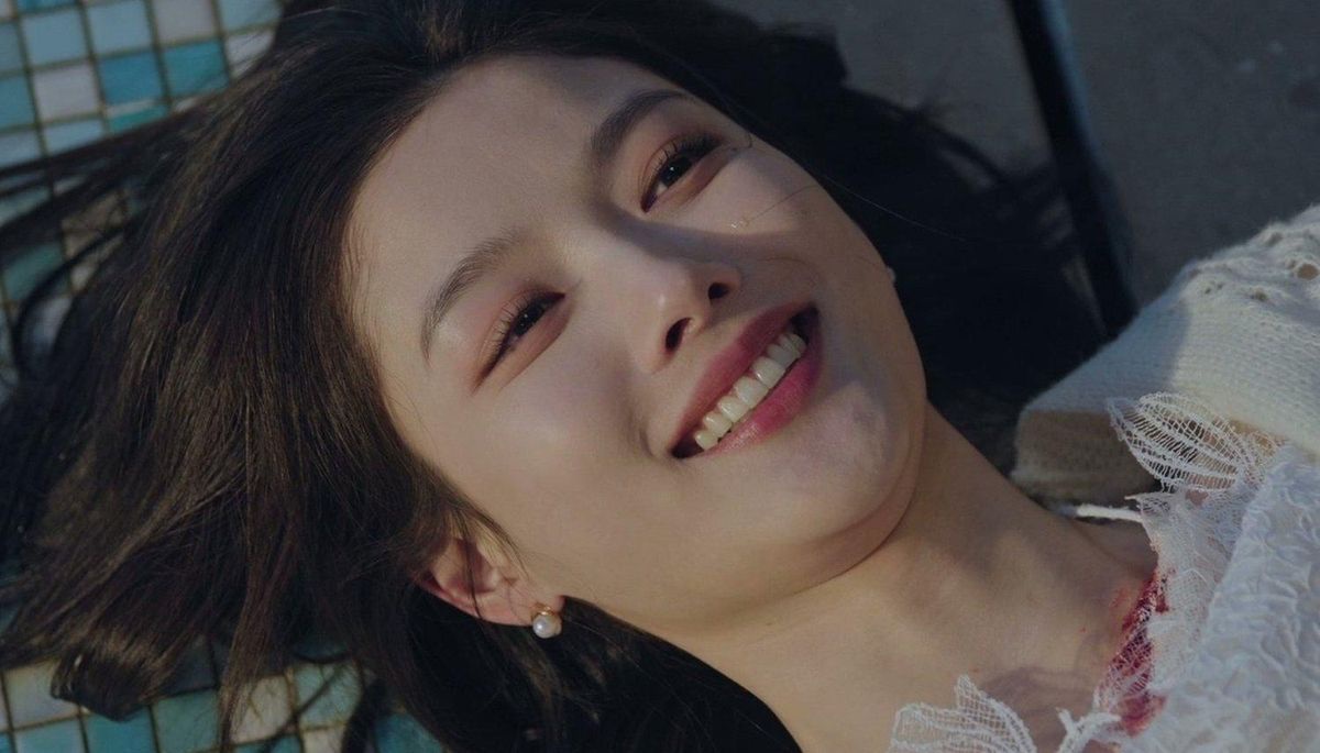 Thách thức của Kim Yoo Jung khi đóng phim Dear X