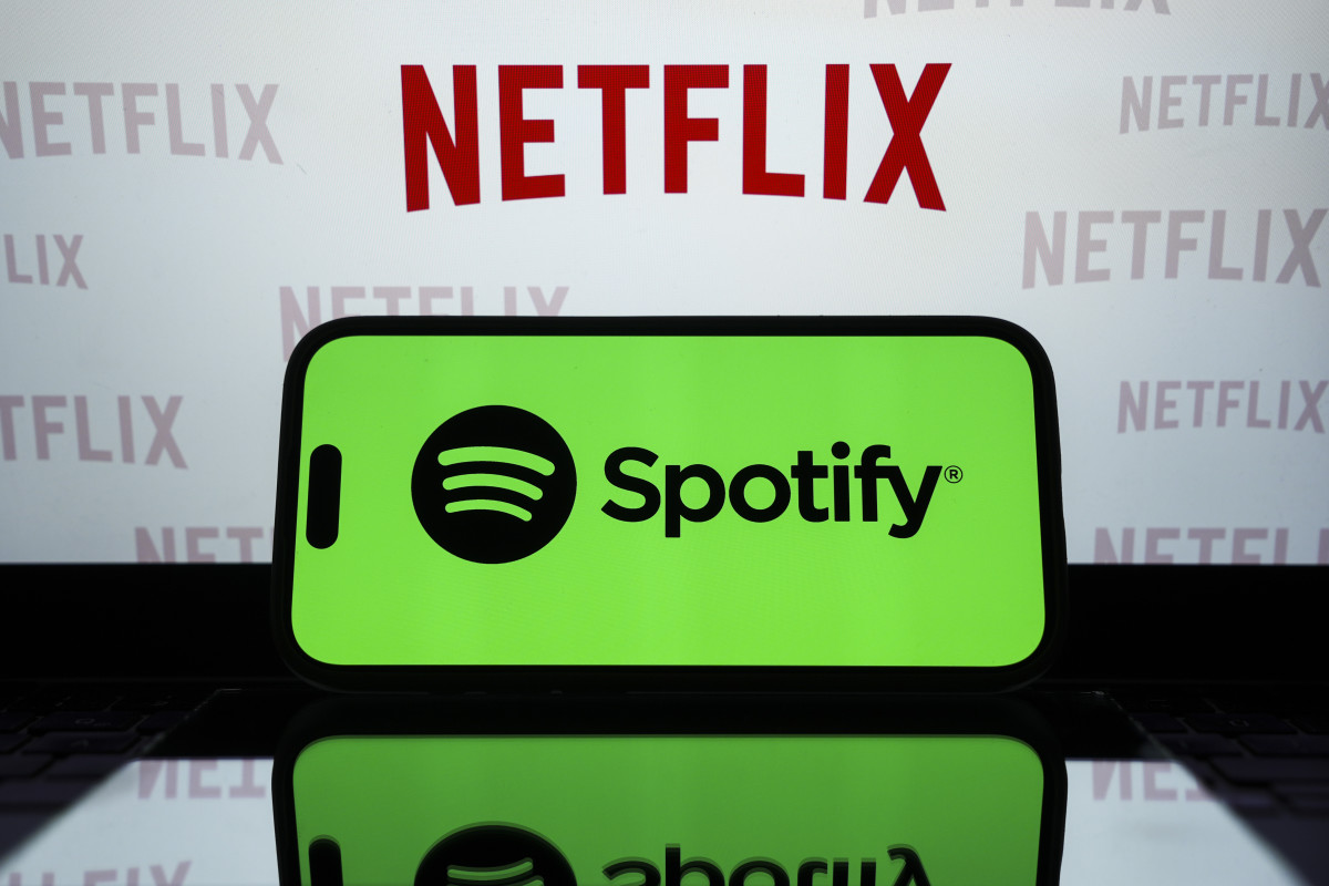 Why Record Labels Are Suddenly Pushing Spotify and Apple Music to Copy ...