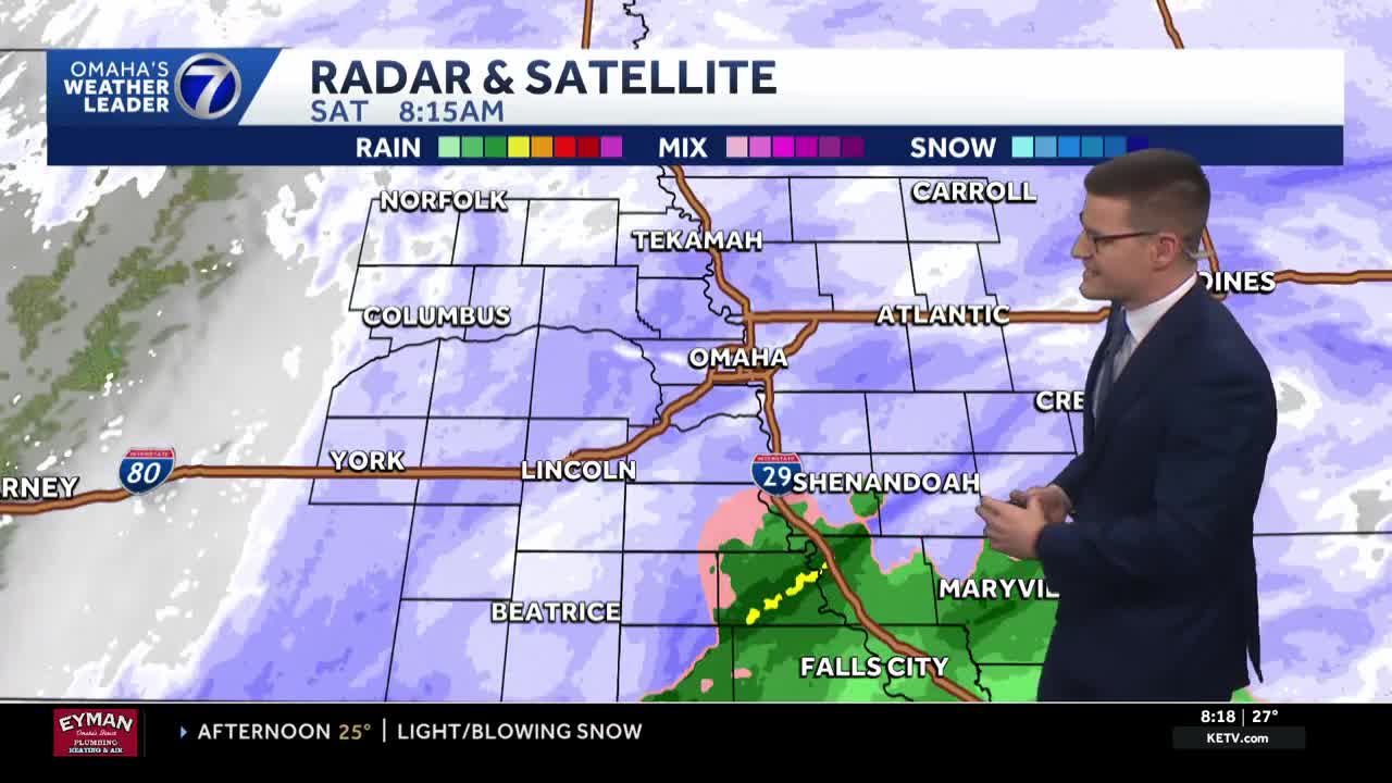 Winter storm warning, snow continues to fall in Omaha area