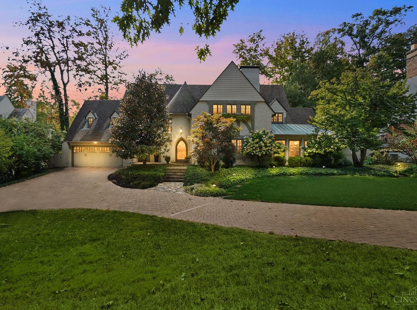 1929 Storybook Tudor in Cincinnati, Ohio With 5 Fireplaces, Vaulted ...