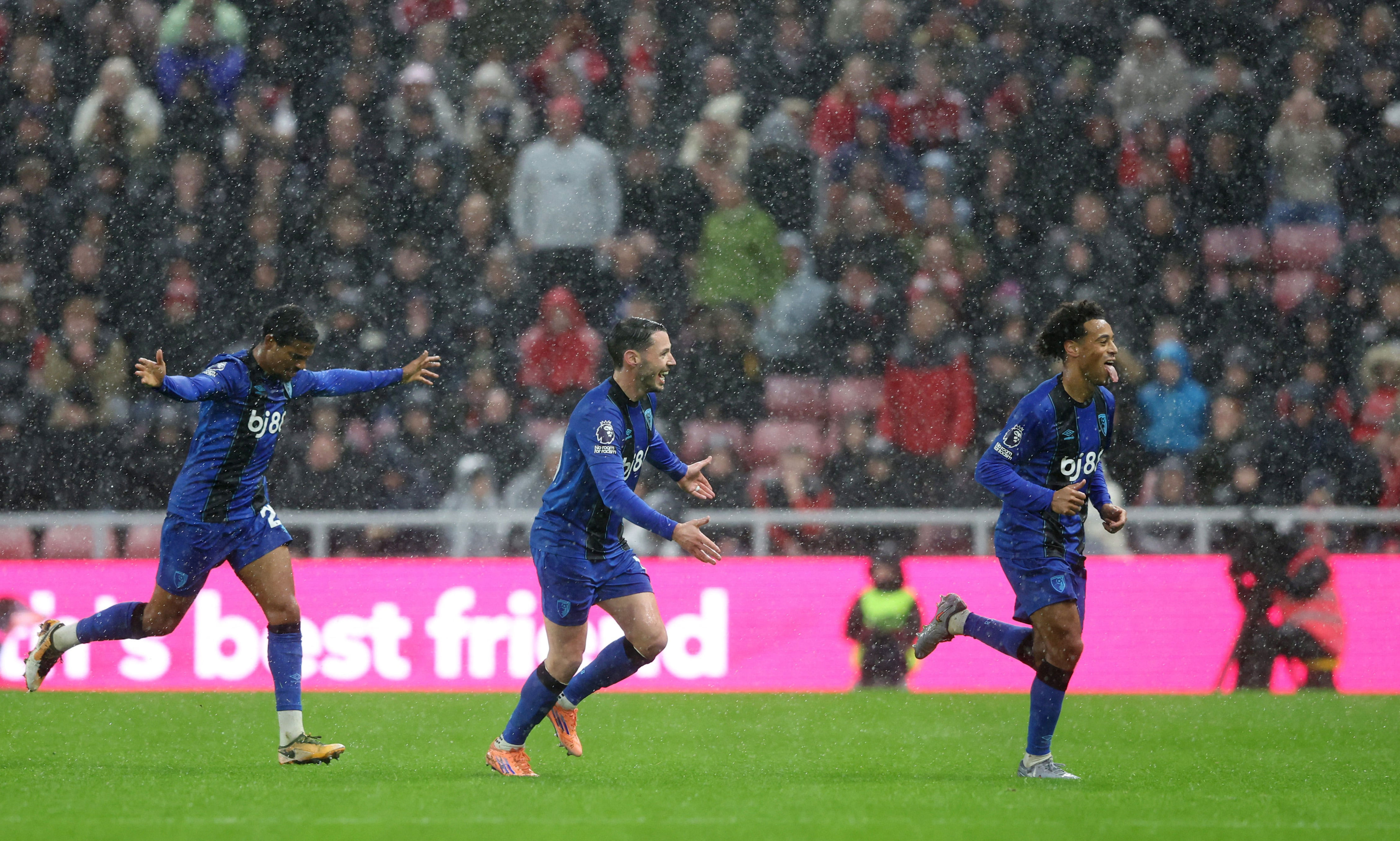 USMNT’s Tyler Adams scores outrageous 45-yard goal