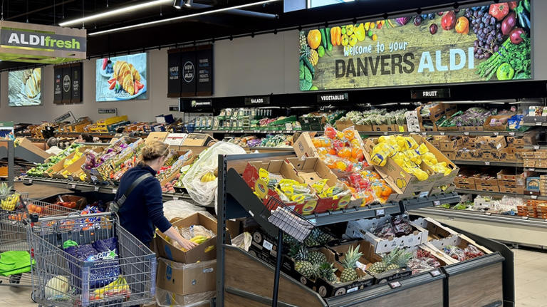 Why You Should Avoid Pickled Products At Aldi, According To Reddit