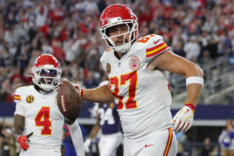 Chiefs-Cowboys snap counts: Vets take lead in short-rest Week 13 loss
