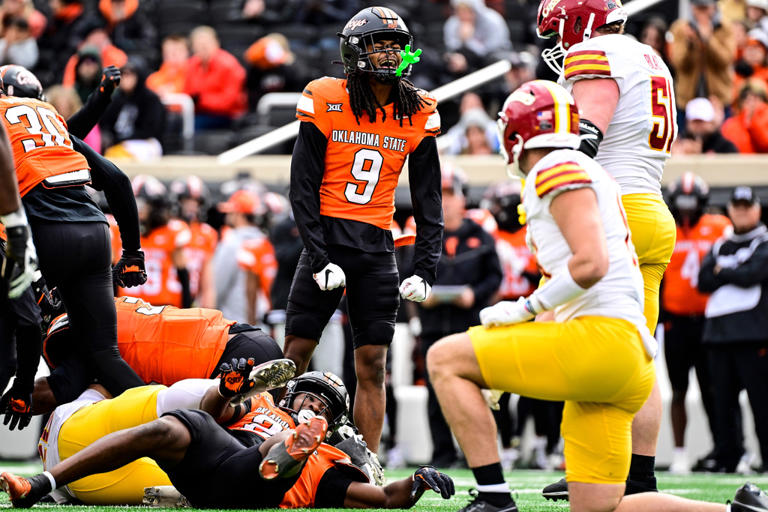 Becht throws for 1 touchdown, Sama runs for another, and Iowa State ...