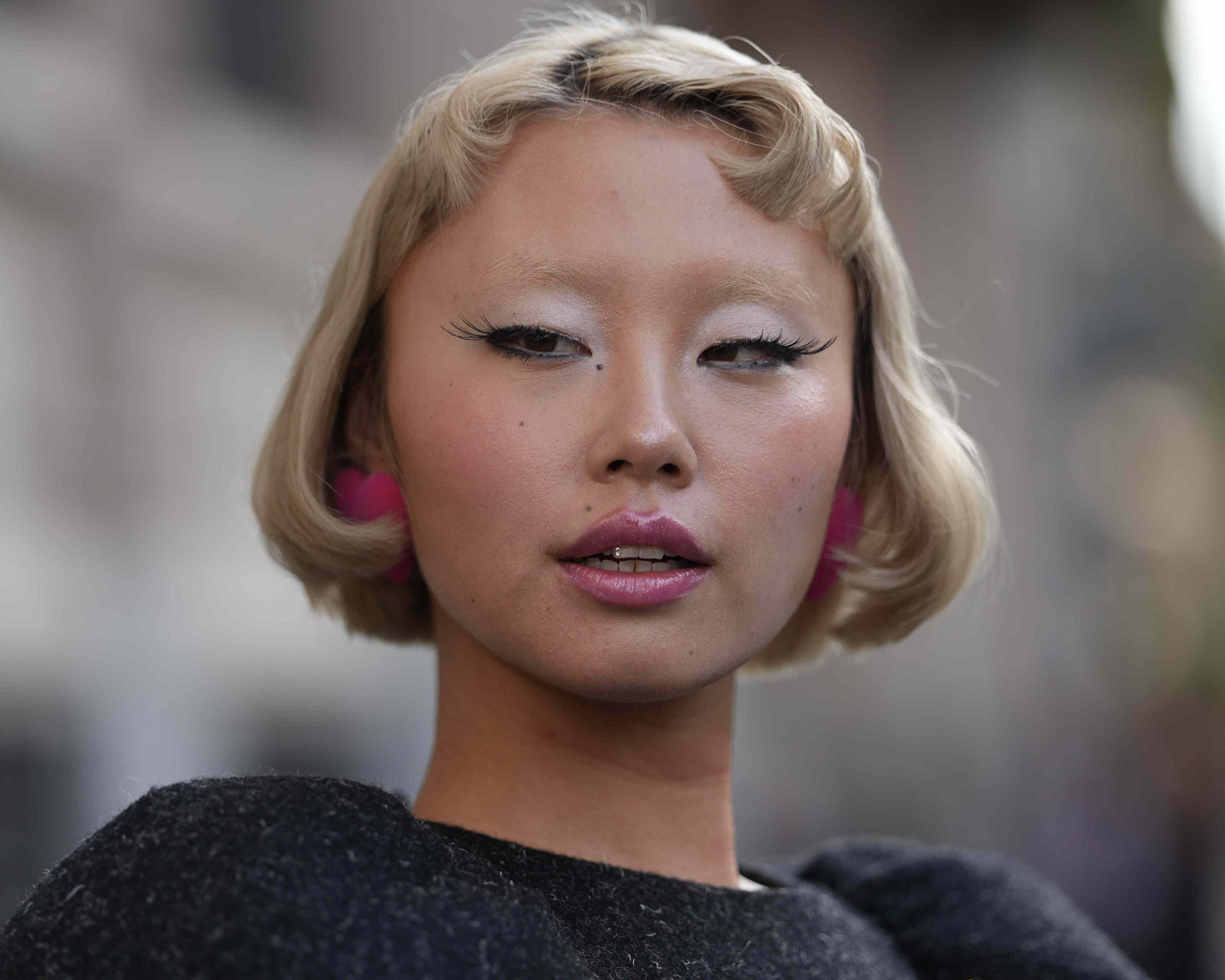 Lash Extensions Make Day-to-Day Glam 10x Easier—Here's How to Pick the ...