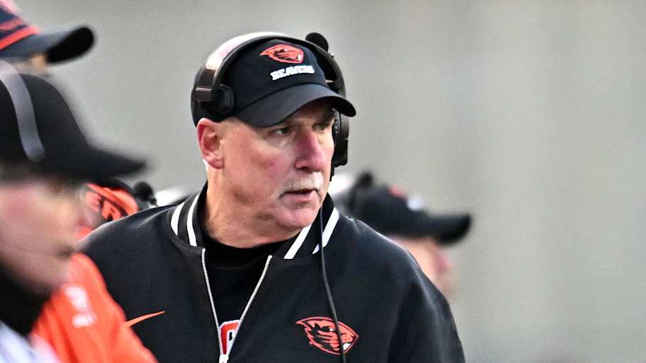 Oregon State Drops Season Finale at Washington State 32-8