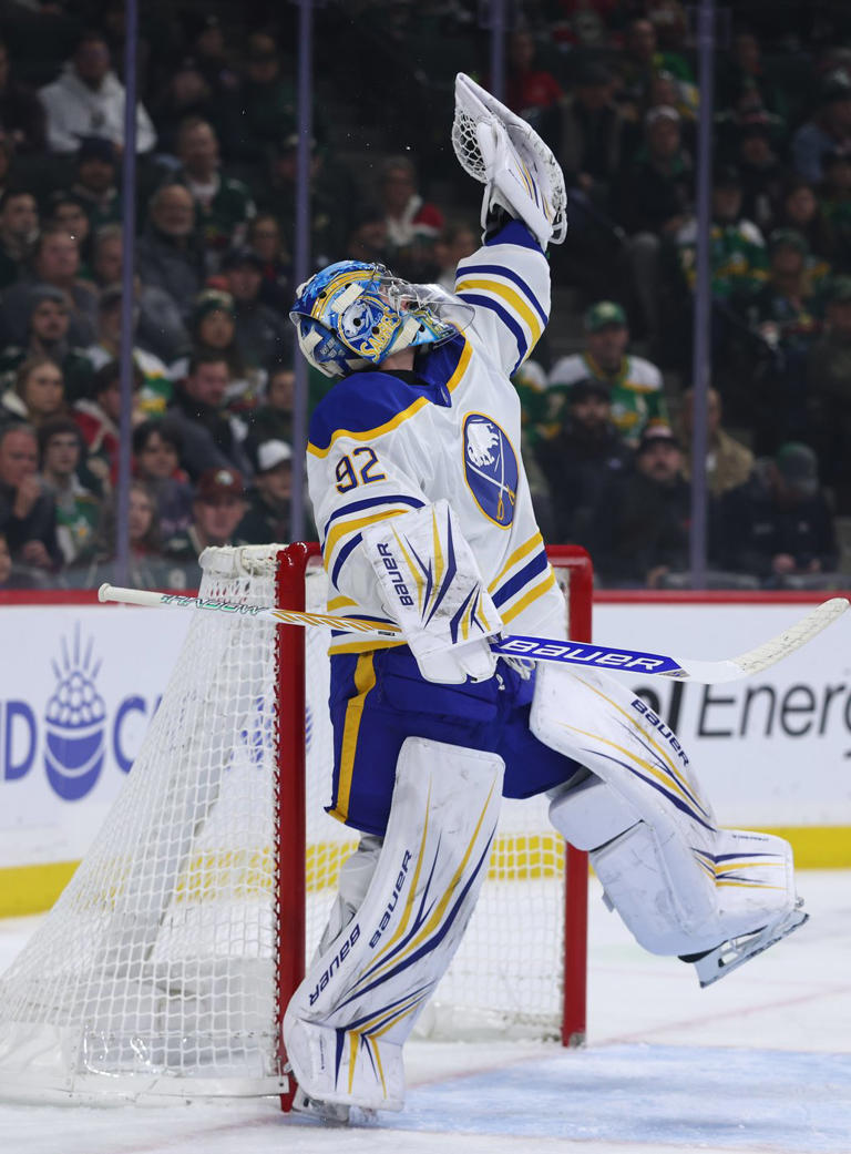 Sabres snap Wild's 7-game winning streak on Ostlund's shootout goal