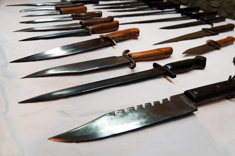 Police catch string of Nottingham city centre shops selling knives to ...