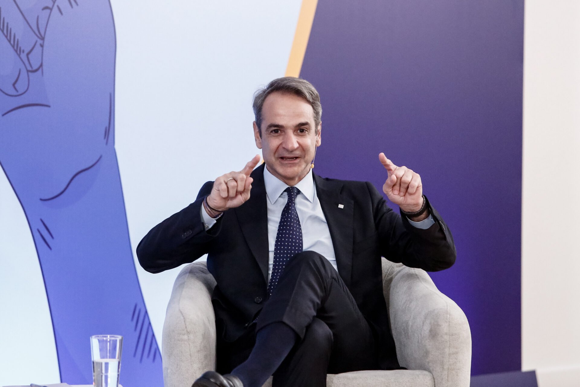 Κυριακάτικο αφήγημα Μητσοτάκη με «θα» και πανηγυρισμούς