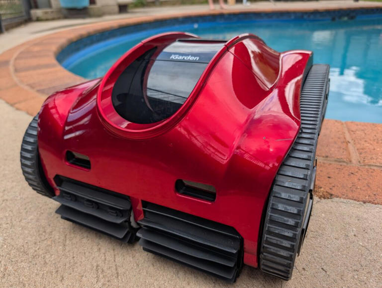 Review: iGarden pool cleaning robot, the K Pro 120 will save you hours ...