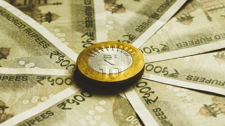 Bank holidays next week: When are banks closed from 1-7 December? Check ...
