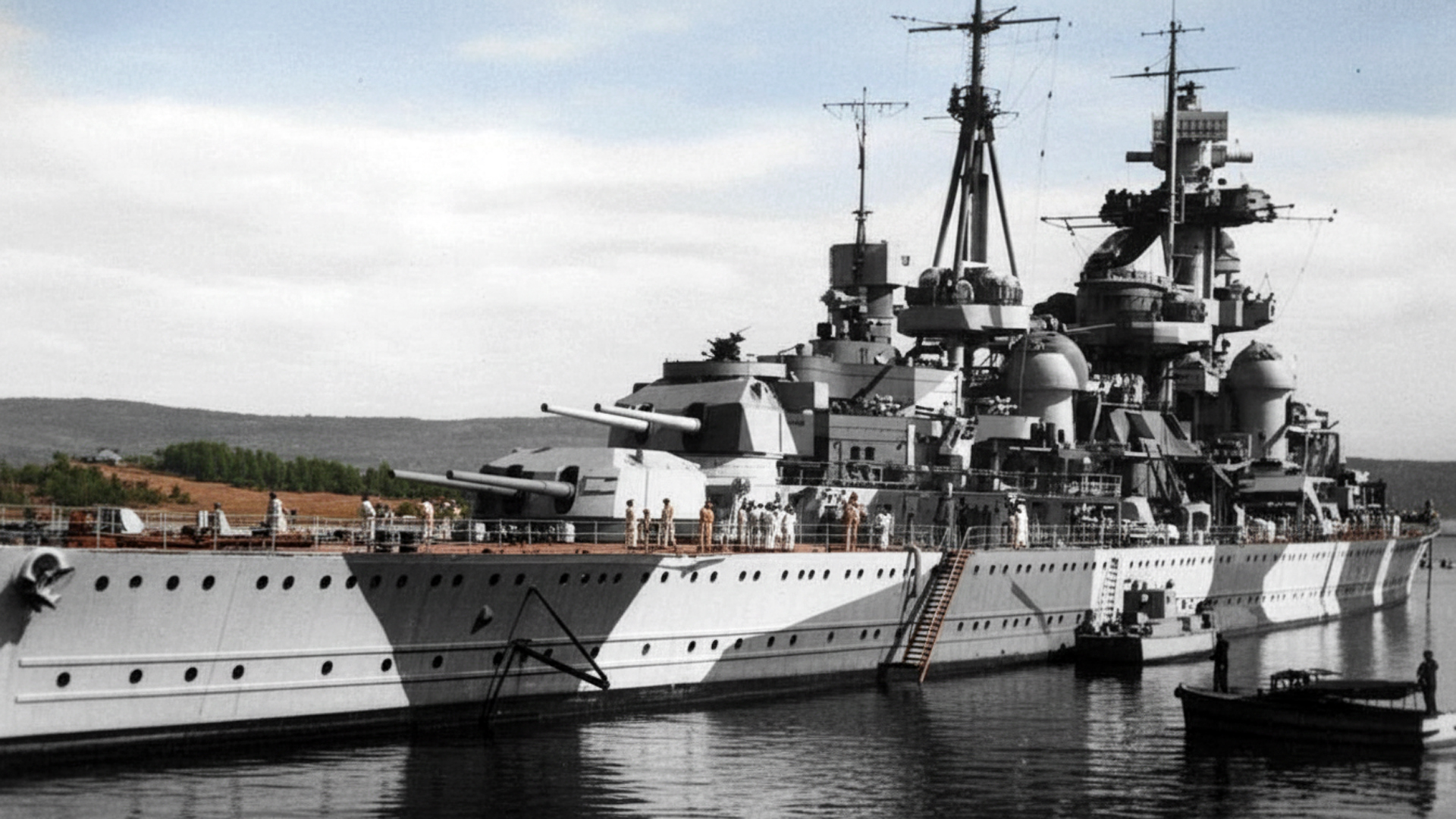 The Suicide Destroyer That Tore a 40 Meter Hole in a German Cruiser