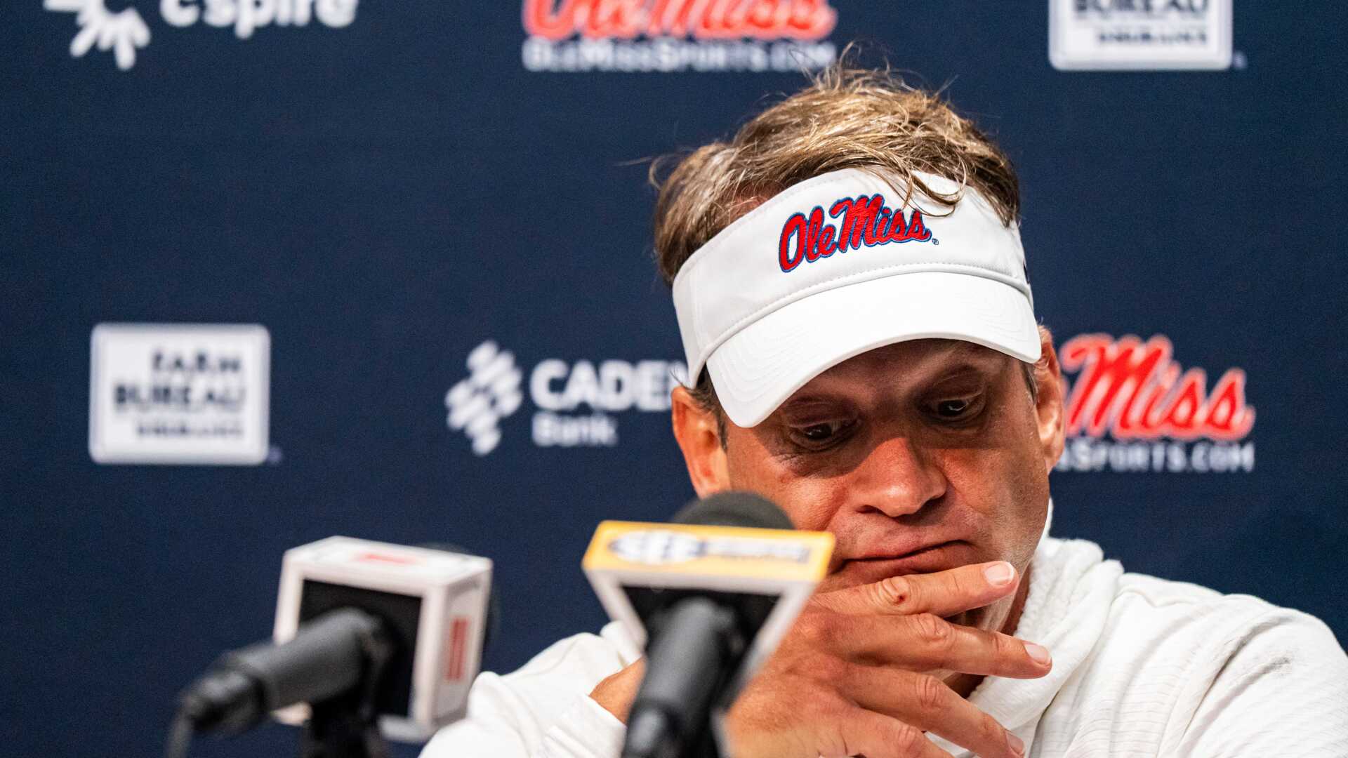 More than 24 hours later, the football world waits for Lane Kiffin's ...