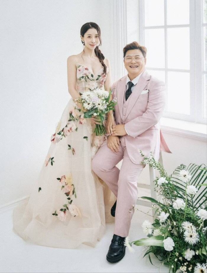 Kim Sook hosts her ex-husband's wedding...Yoon Jeong-su, ♥ 12 years ...
